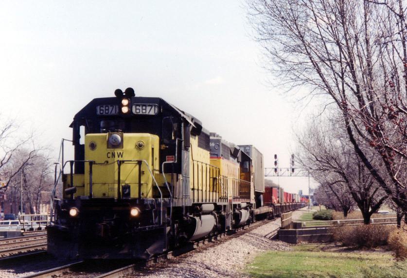 CNW SD40-2 #6871